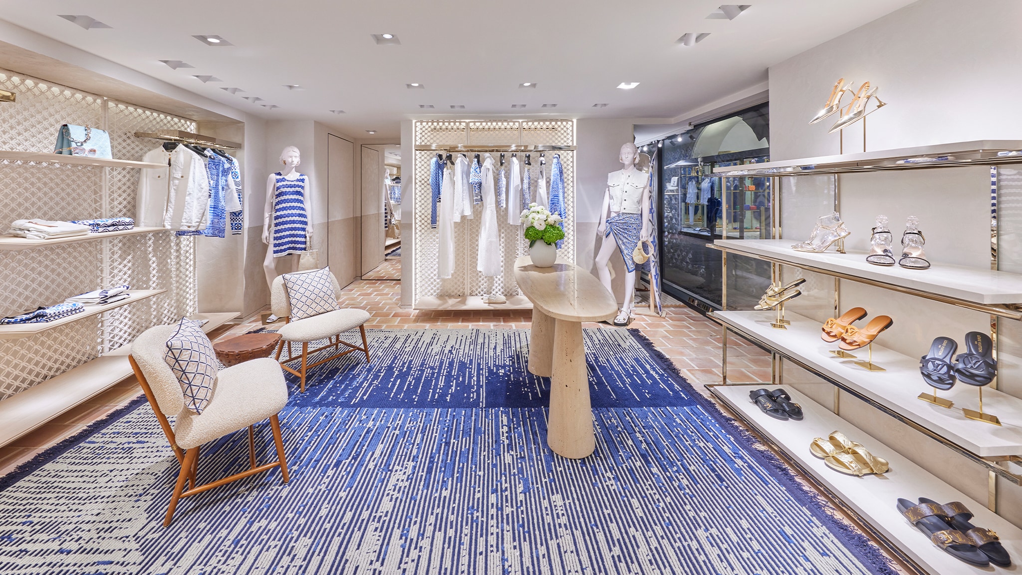 Louis Vuitton Capri Women Store in Capri, Italy | LOUIS VUITTON
