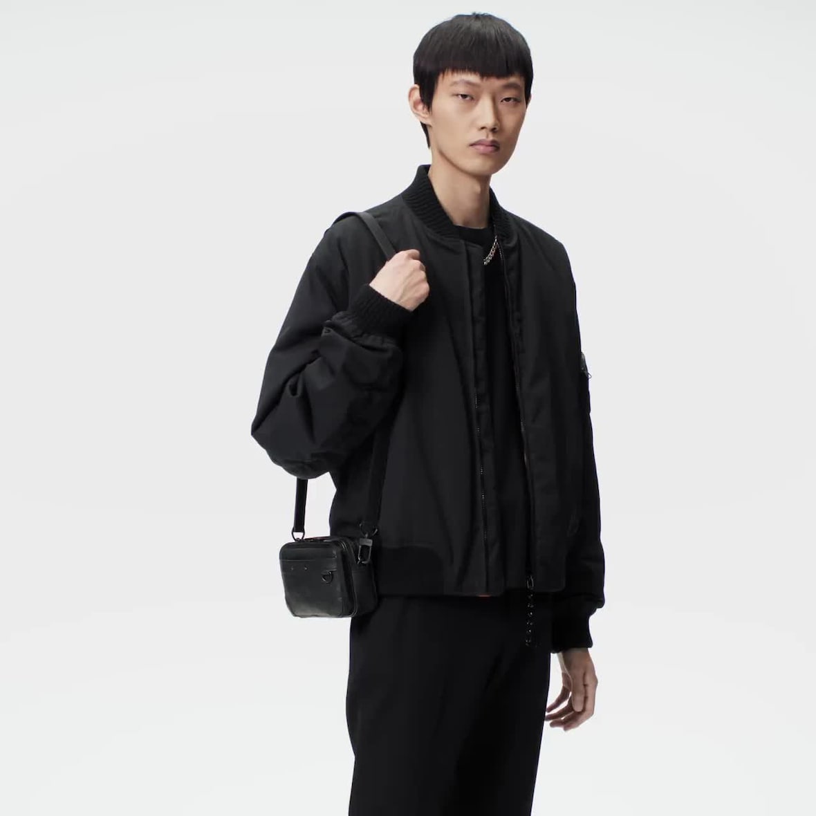 Alpha Wearable Wallet Monogram Shadow Leather - Bags | LOUIS VUITTON